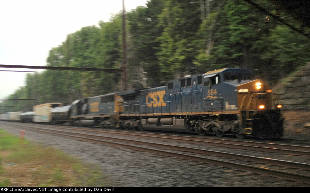 CSX CW44AH 584 leads Q417-26